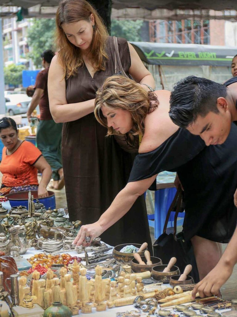 ABOUT AD & CO – The Antiques Diva